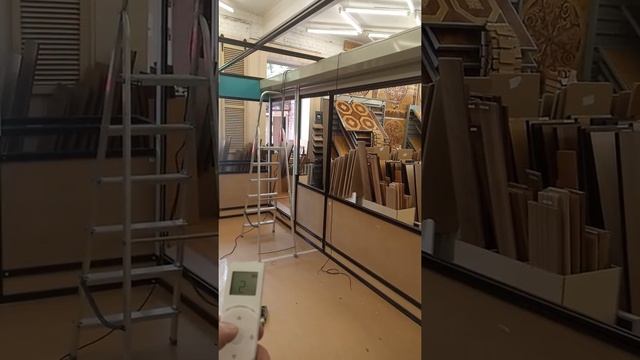 Автоматические рольставни для зонирования магазина | Alumdevelop