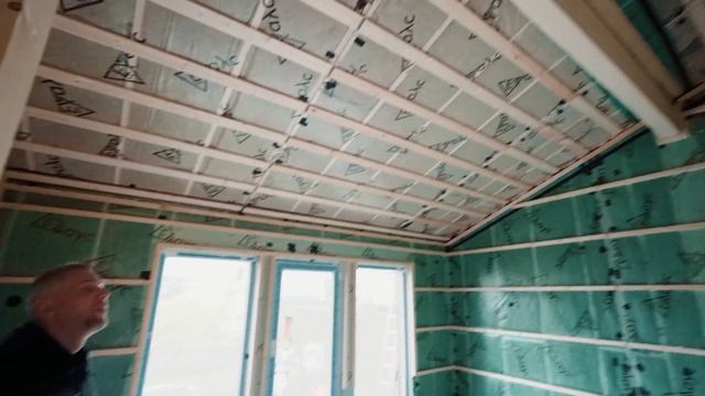 Один собрал каркасный дом за 30 дней и поставил РЕКОРД. Небедный ЁРИК