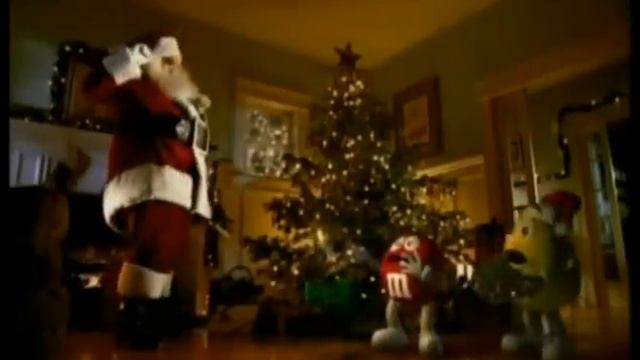 Новогодняя реклама: M&Ms Christmas Commercial: THEY DO EXIST!