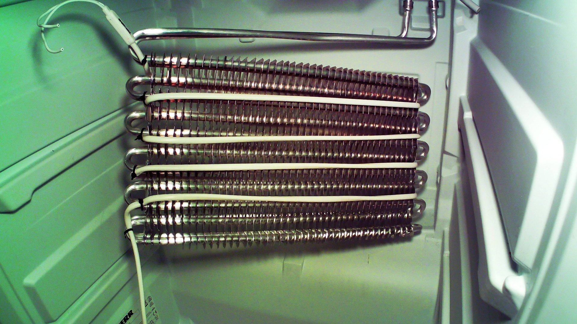 Замена тэна на холодильнике Liebherr