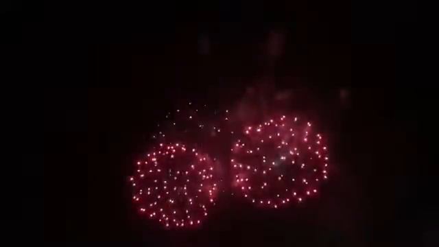 Салют на День Города Челябинск (салют сердечками)