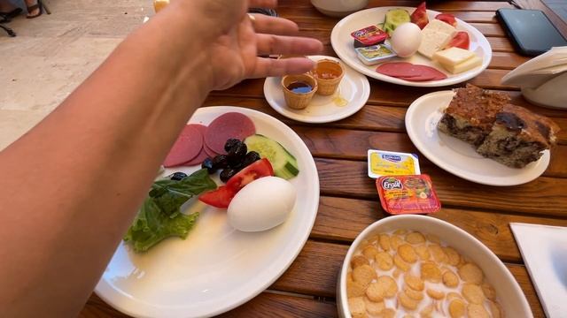 Завтрак в Турции. Отель Бенна в Анталье