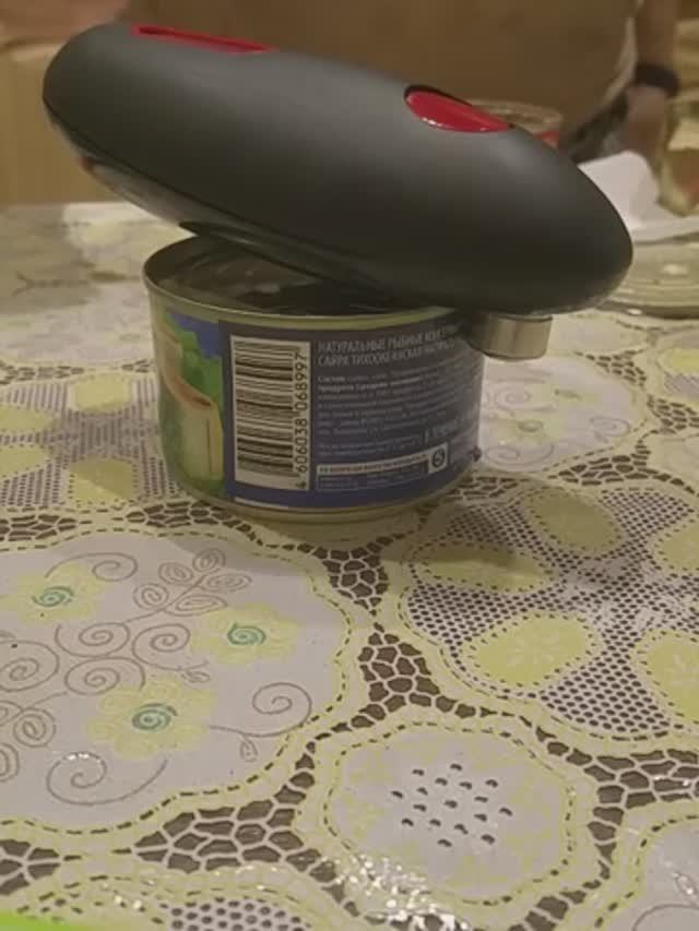 Консервооткрывалка на батарейках.