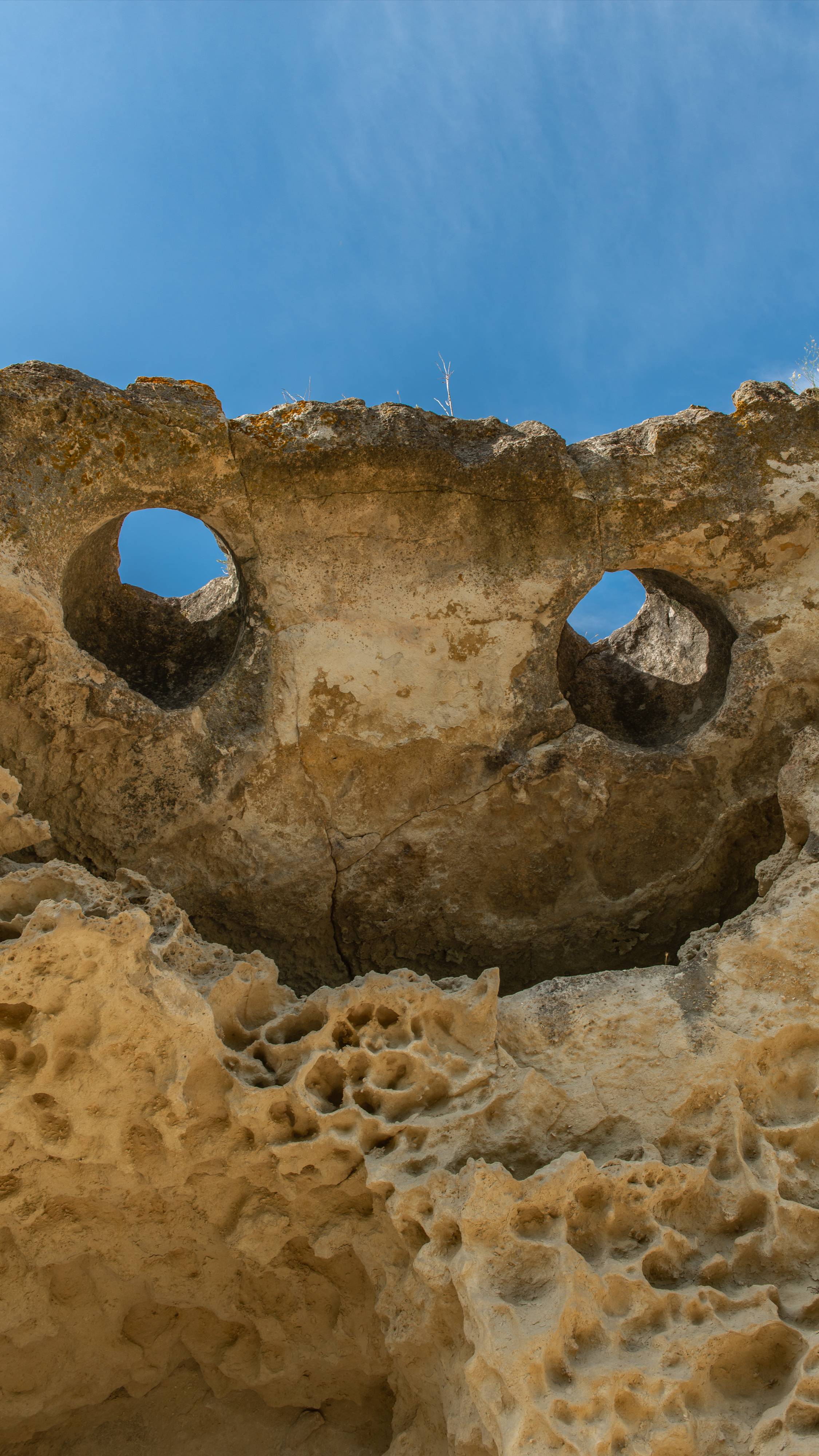 Пещерный город Бакла, п.Скалистое. Крым.