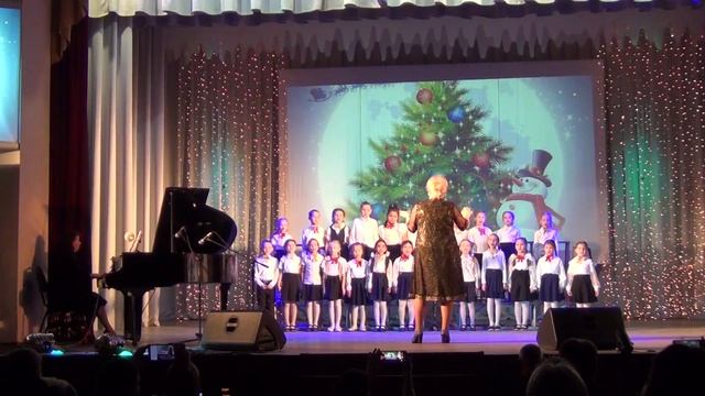 Хор первоклассников "Весёлые нотки"