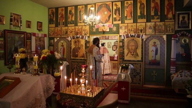 Пасхальная ночная служба в храме святой блаженной Ксении Петербургской (2020 г.)