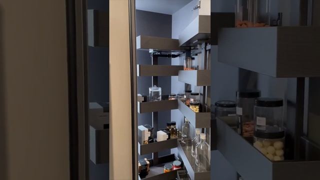 Система URBAN от Vibo (Италия) для хранения на кухне на выставке SICAM 2024