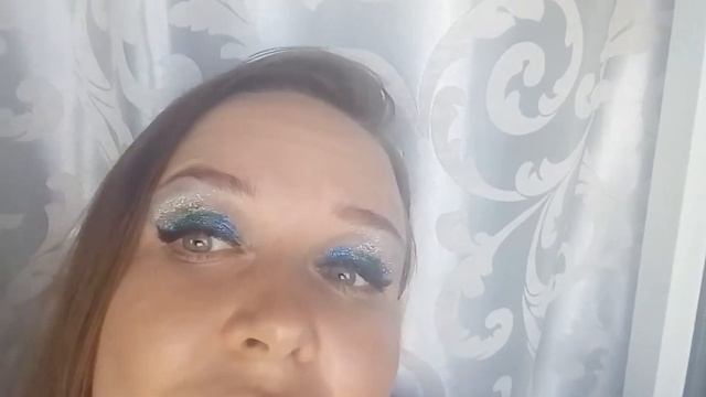 Палетка glitter goal от NYX