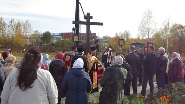 Слово священника перед забивкой первой сваи в основание нового храма в мкр. Иртышский г. Тобольска.