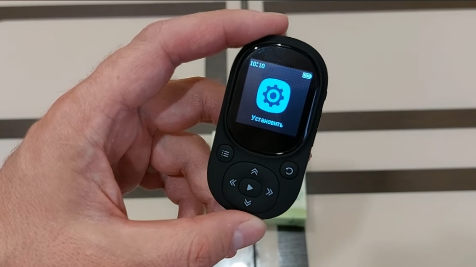 СпортивныйMP3-плеер сшагомером. Дляпробежки на свежем воздухе.