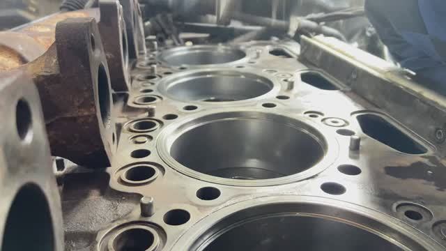 SCANIA стук в ДВС DC13 сборка