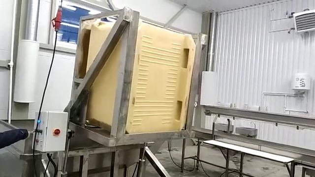 Опрокидыватель гидравлический для контейнеров, биг боксов ОПГ-1500 / 6281915@mail.ru