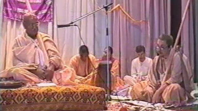 Москва 1999 - часть 6. Его Божественная Милость Шрила Бхакти Валлабха Тиртха Госвами Махараджа