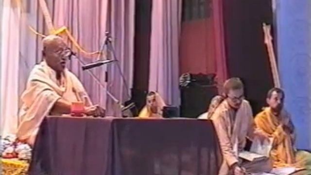Москва 1999 - часть 10. Его Божественная Милость Шрила Бхакти Валлабха Тиртха Госвами Махараджа