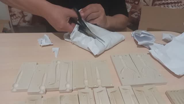 Распаковка форм литьё силиконовых приманок 45й РыбаК