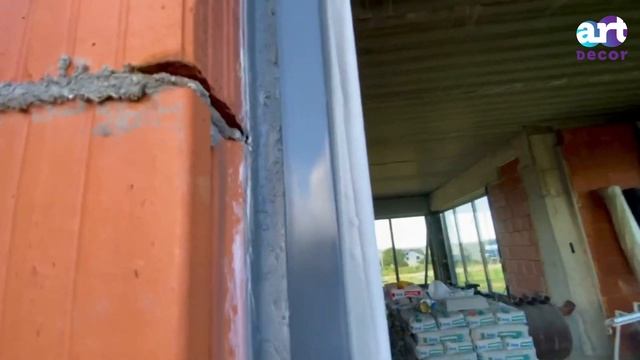 Реставрация повреждения покраски окон ПВХ на объекте