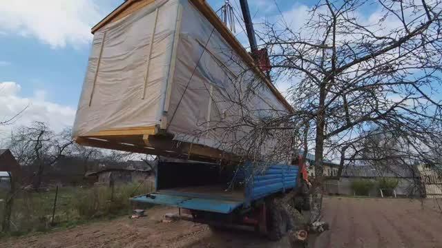 Онлайн видео отзыв - покупка и доставка строительной бытовки на дачный участок в Московской области