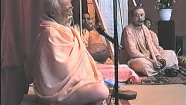 Москва 2000 - часть 8. Его Божественная Милость Шрила Бхакти Валлабха Тиртха Госвами Махараджа