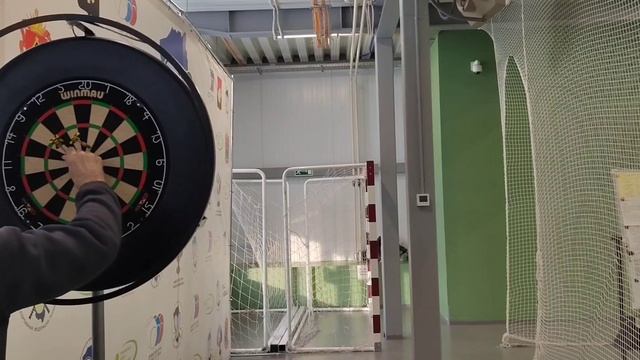 Дартс.