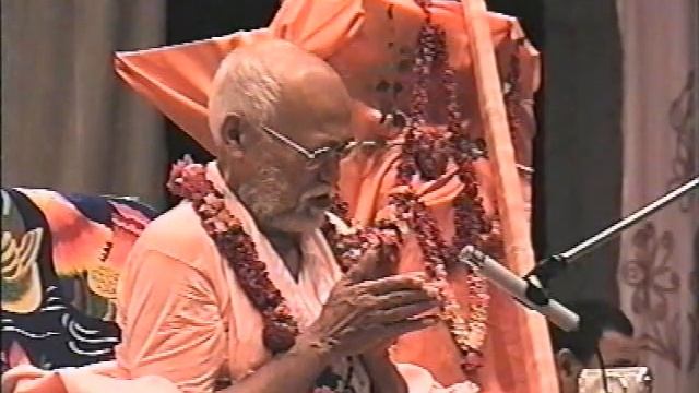 Одесса 2001 - часть 23. Его Божественная Милость Шрила Бхакти Валлабха Тиртха Госвами Махараджа