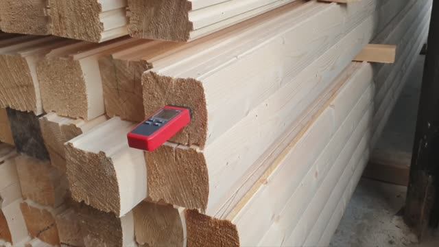 Профилированный брус 140х140 мм камерной сушки с компенсационным пропилом - построить дом на заказ