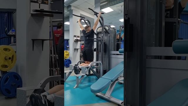 подтягивания в гравитроне .mp4