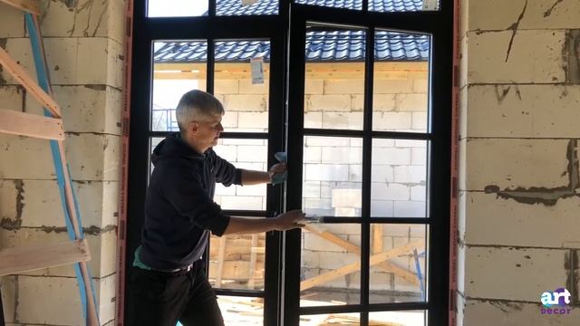 Реставрация покраски окон на объекте