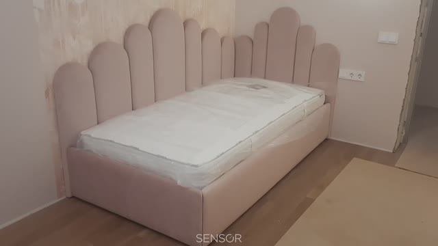 Угловая кровать для детей в квартире. Модель Савоярди дизайн