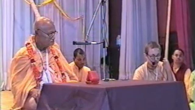 Москва 1999 - часть 16. Его Божественная Милость Шрила Бхакти Валлабха Тиртха Госвами Махараджа