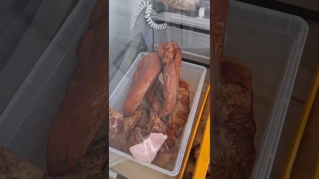 Магазин крафтовых колбас по авторским рецептам Самойлова. Домашнее копчение, домашняя колбаса.