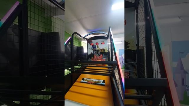 Видео игры в большой взрослый баскетболл