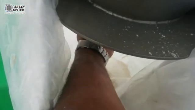 Просеивание кокосового порошка при помощи ротационного сепаратора