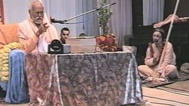 Москва 2000 - часть 3. Его Божественная Милость Шрила Бхакти Валлабха Тиртха Госвами Махараджа