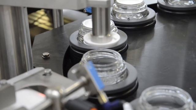 Моноблок GCR 500 Puck со встроенным ламинаром для кремов и шампуней