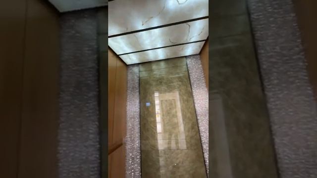 Отделка кабины. Вариант 5. Живое видео из выставочного зала на заводе.