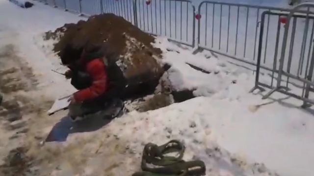 Прокладка поземных труб (прокол), в том числе под зданием. 
ООО "Шнагундай"