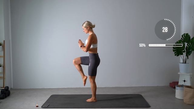 День #6. 25 минут упражнения на пресс. Домашняя тренировка от #growingannanas