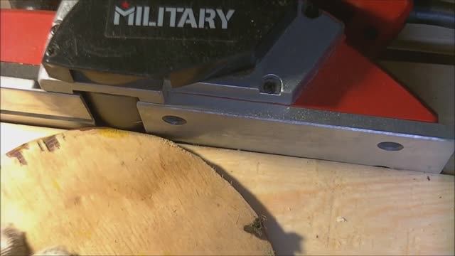 Станок по дереву из электрорубанка своими руками.