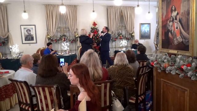 Вернисаж в особняке Брюллова