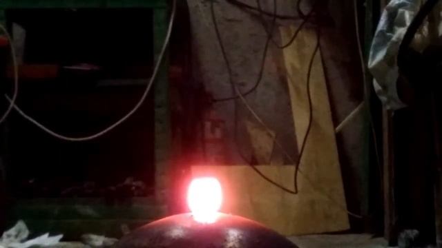 Самораспространяющийся высокотемпературный синтез (СВС) полупроводниковой 'таблетки' для ТЭГ.