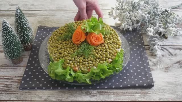 Как ЭФФЕКТНО оформить любимый салат ОЛИВЬЕ на Новый Год!