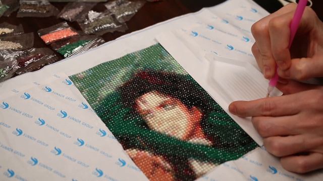 Алмазная мозаика по Атаке Титанов с Алиэкспресс.