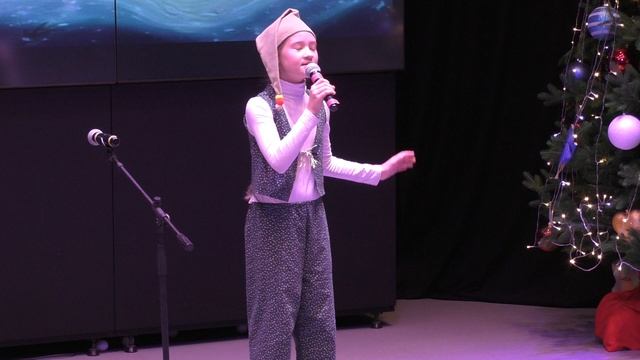 2024-12-22_Эвридика_НовогоднийКонцерт_06_Стихотворение