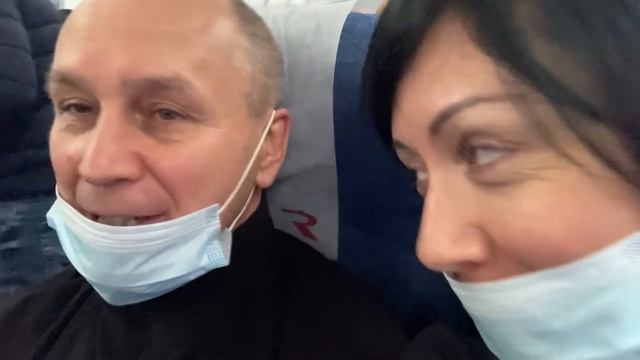 Летим в отпуск! В шоке от АК Россия! ПЦР-тесты. Наше мнение о Суперджете. Как кормят в самолете