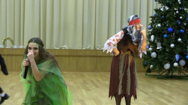 Новогодняя ёлка 1 классы  2024-2025г