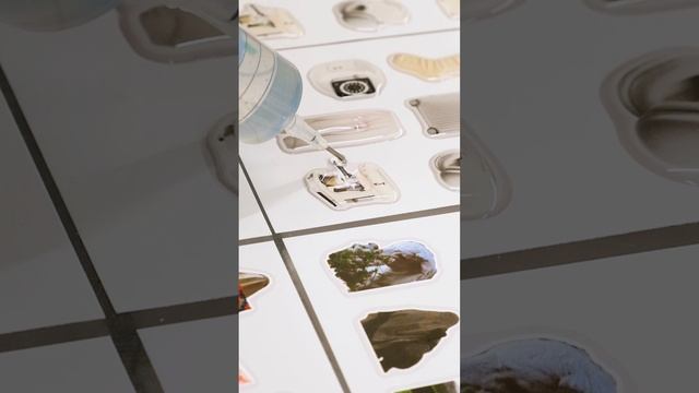 Заливка стикеров полимерной смолой || Типография EnjoyPrint