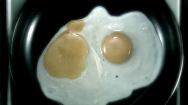 Metal Gear Solid 4 HD Прохождение с переводом Часть 1 ＂Ближний восток＂ [mtvLtFTknwU]