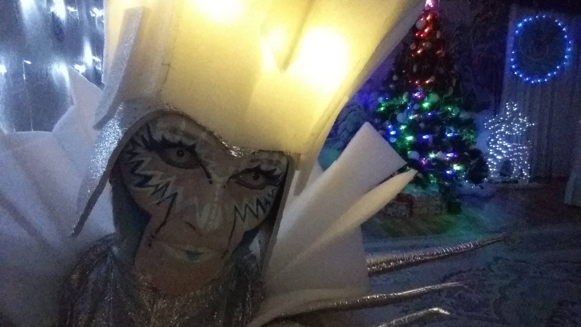 Новогодний утренник "В гостях у Снежной Королевы"