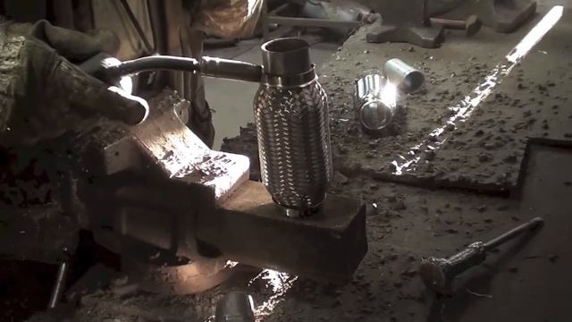 Замена гофр на автомобиле Nissan Teana - Мир Глушителей