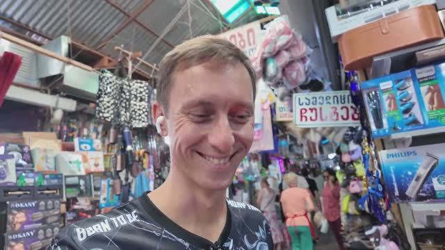 Самый большой рынок Батуми: Хопа. Hopa Bazar - огромный вещевой базар для местных. Грузия удивляет.